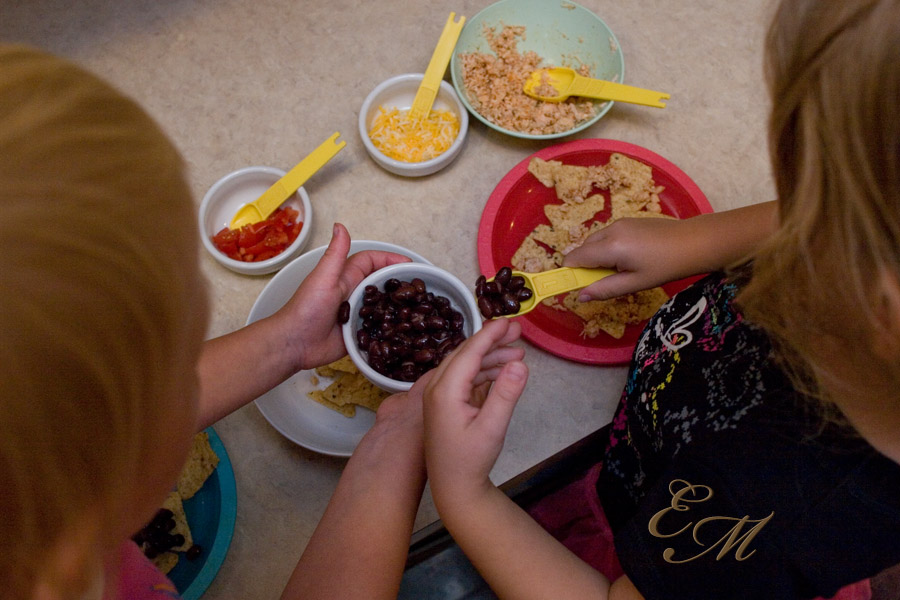 Kid Friendly Lunch: Build Your Own Nachos - Evolving Motherhood