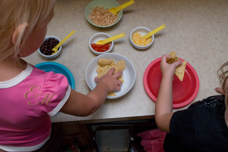 Kid Friendly Lunch: Build Your Own Nachos - Evolving Motherhood