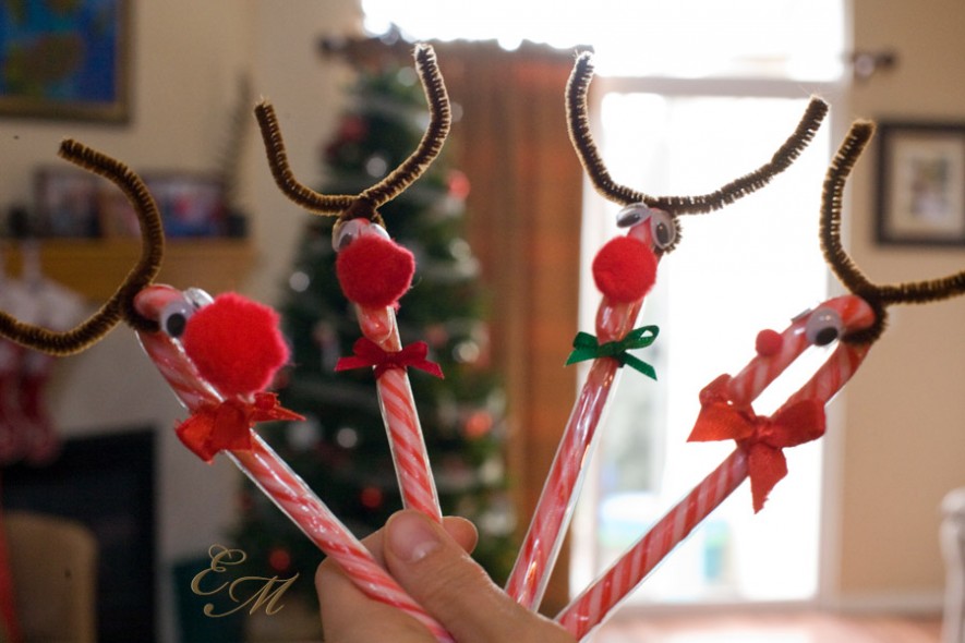 Candy Cane Reindeer Craft - Evolving Motherhood